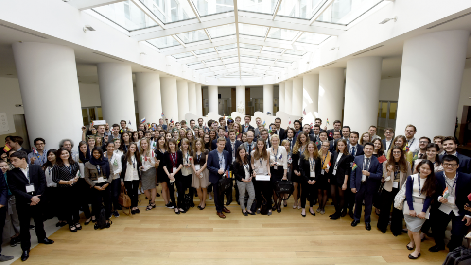 Model UNFCCC: 120 future business leaders from more than 30 countries ...